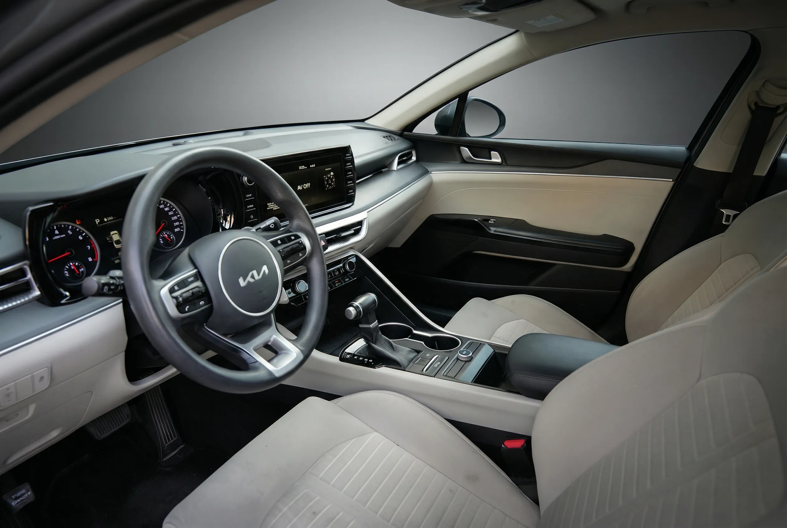 Rent Kia K5 2023 in Dubai | Rotana Star